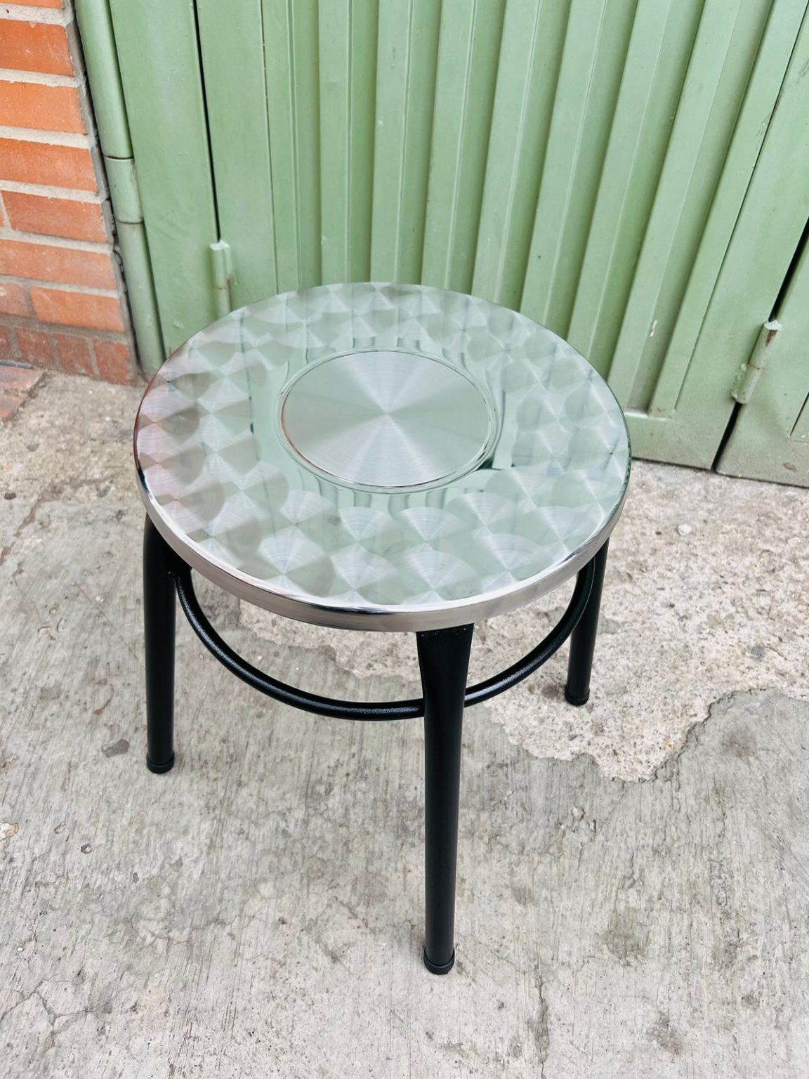 BUTACO KARLA BAJO ACERO – HM MOBILIARIO