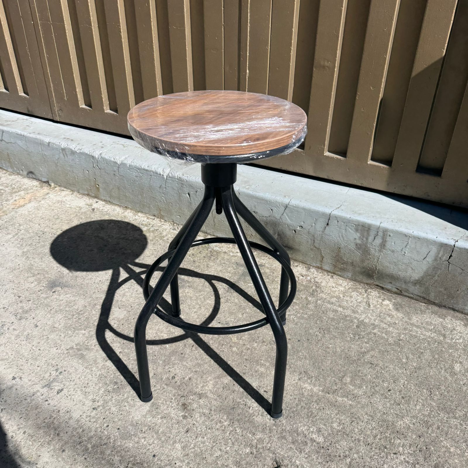 BUTACO GIRATORIO – HM MOBILIARIO